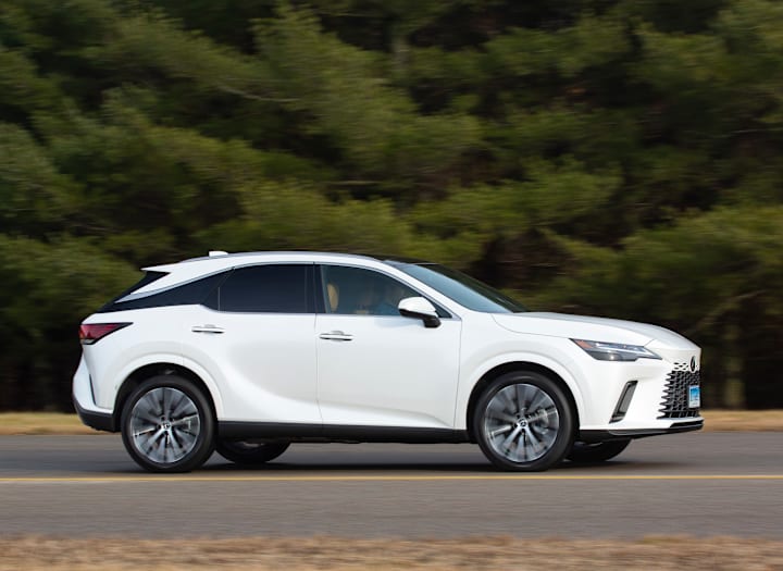 2023 Lexus RX Hybrid Road Test Report - Consumer Reports