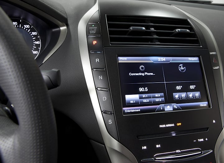 2015 Lincoln MKZ Reviews, Ratings, Prices - Consumer Reports