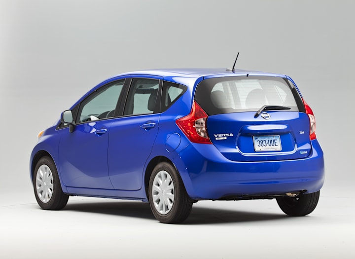Photos & Video: 2015 Nissan Versa Note Photos & Video - Consumer Reports