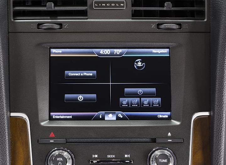 2015 Lincoln Navigator Reviews, Ratings, Prices - Consumer Reports