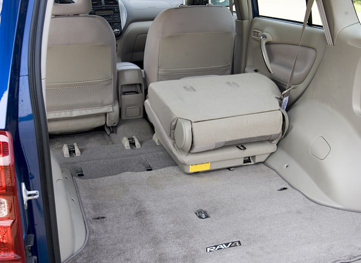 2004 Toyota RAV4 Reviews, Ratings, Prices - Consumer Reports