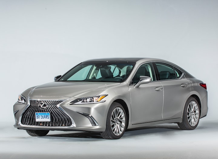 Photos & Video: 2021 Lexus ES Photos & Video - Consumer Reports