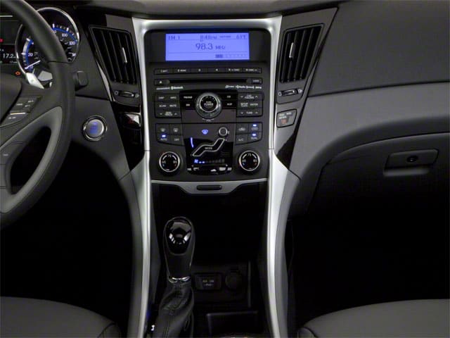 sonata 2011 interior