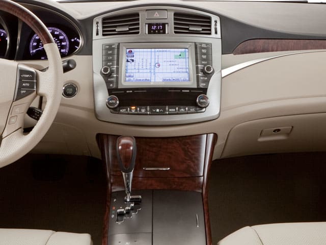 2011 avalon interior